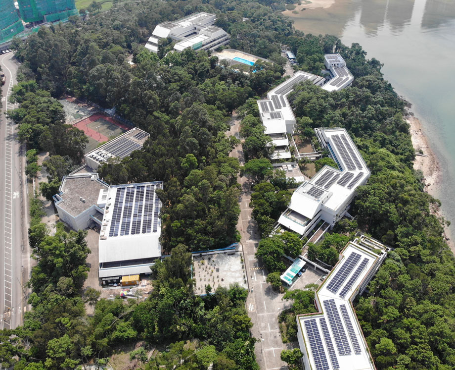 Renewable Energy Powers Low-Carbon Future for Communities Renewable Energy Powers Low-Carbon Future for Communities
