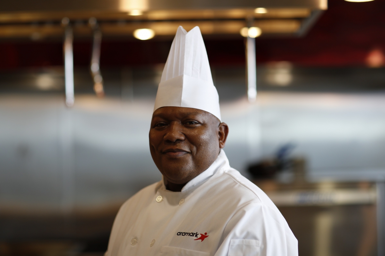 Tips and Recipes for the Big Game From the Stadium Food...